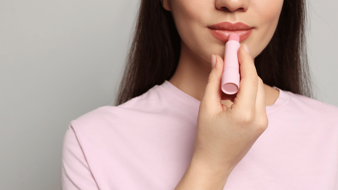 5 Benefits of Lip Balm Apart from Lip Health - Nona Woman - Nona Woman